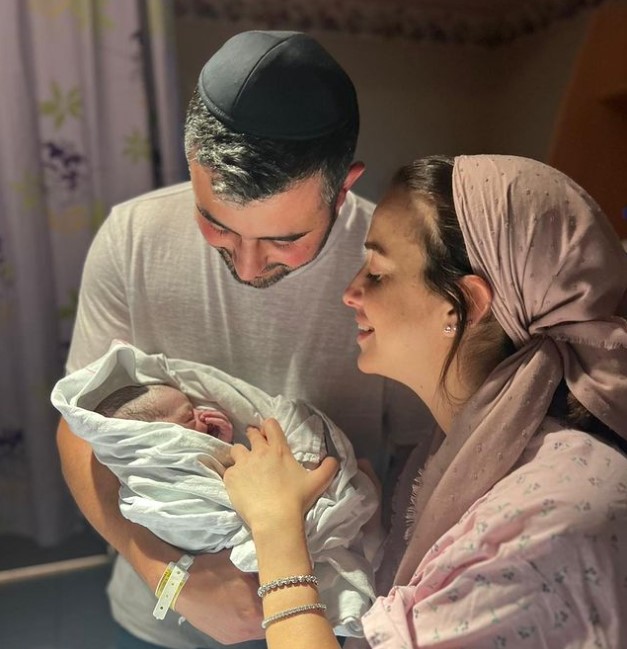 ישי ריבו חושף: "נפתחו לנו שערי שמיים, נס גלוי" - אייס